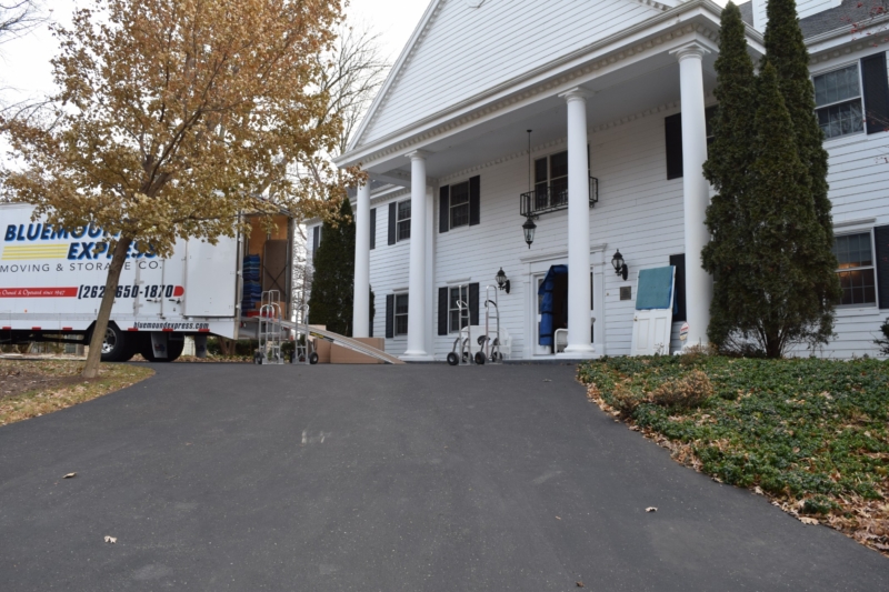 Residential Movers serving Wisconsin | Bluemound Express
